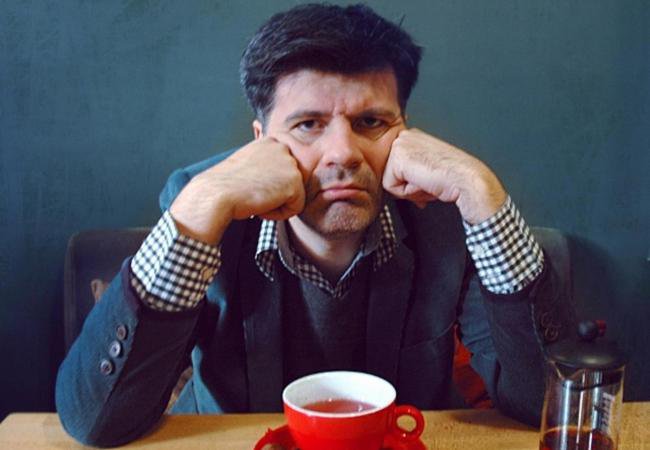 Ο Φοίβος Δεληβοριάς είναι ο «Μπάσταρδος Γιος»