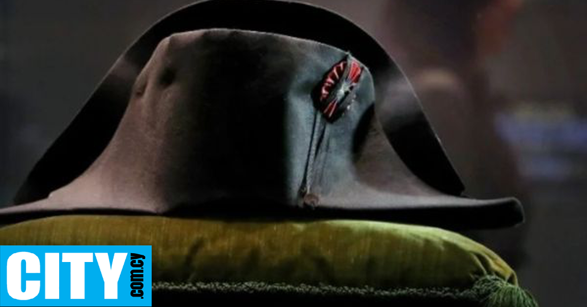 Σε δημοπρασία δίκερο καπέλο του Ναπολέων Βοναπάρτη